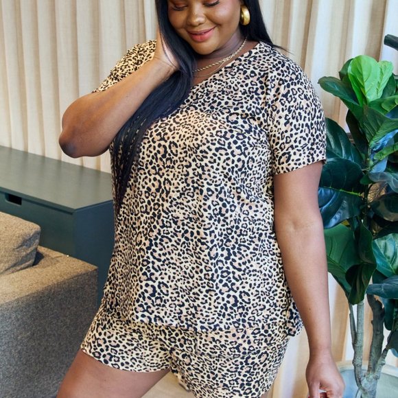 Zenana Outfitters | Intimates & Sleepwear | Zenana Full Size Leopard ...